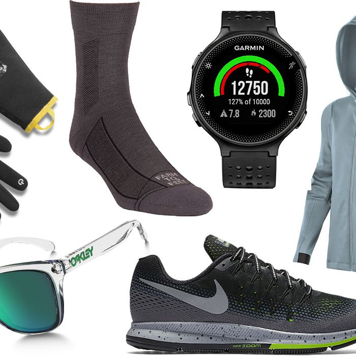 8 Quick Gifts for the Runner in Your Life This Season