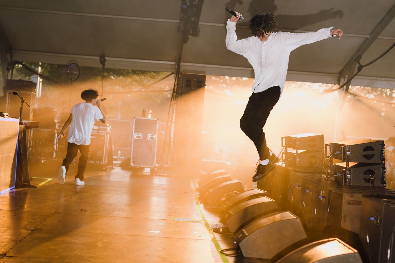 Glaive’s First Live Show: Behind the Scenes Interview, Photo