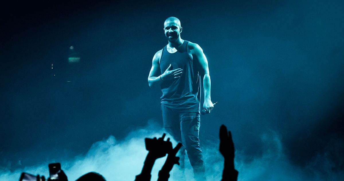 Drake Flies to Memphis for Cousin's Prom