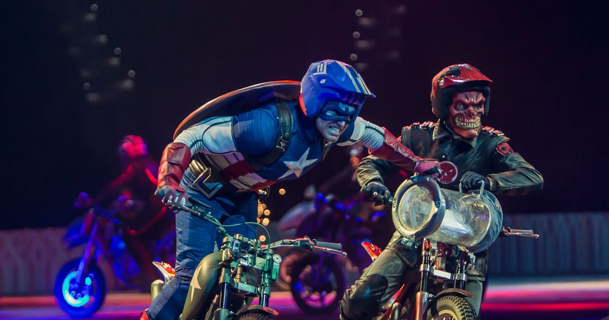 Marvel Universe Live! Is Silly and Loud, Yet Also Unintentionally ...