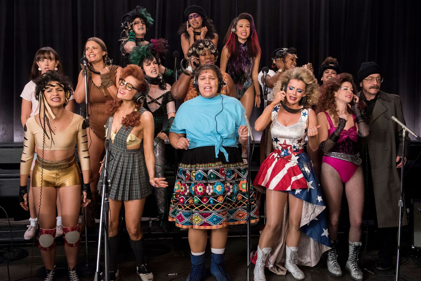 GLOW: The Making of ‘The Good Twin’ Season 2 Episode 8