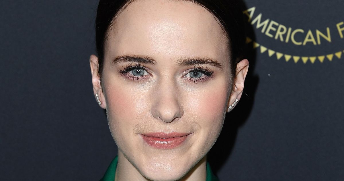 SNL: Rachel Brosnahan to Host with Greta Van Fleet