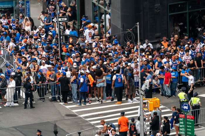 Everything That Happened at the Knicks Parade: Highlights