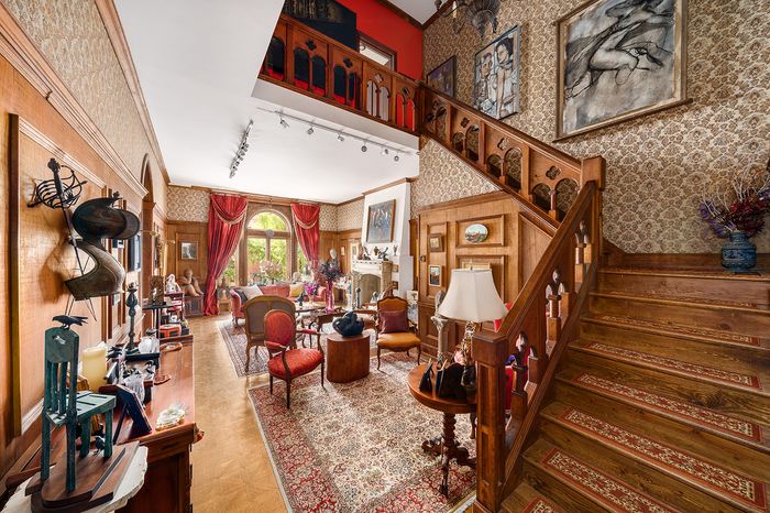 An Upper West Side Gilded Age Mansion With Theatrical Flair