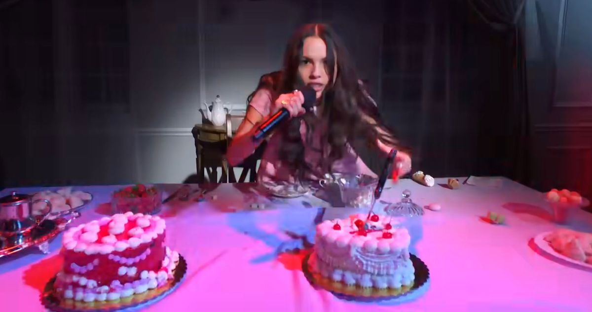 Q+A: The Baker Whose Cakes Olivia Rodrigo Destroyed on ‘SNL’
