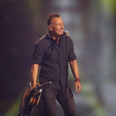 50 Photos of Bruce Springsteen, Plus 50 More