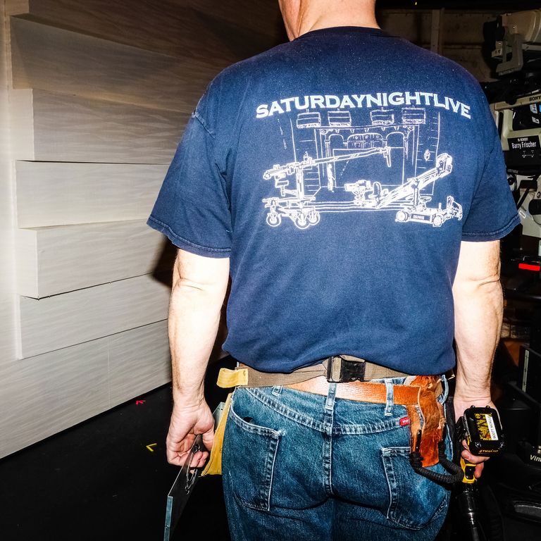 Photos: We Visited Saturday Night Live’s Set-Building Factory ...