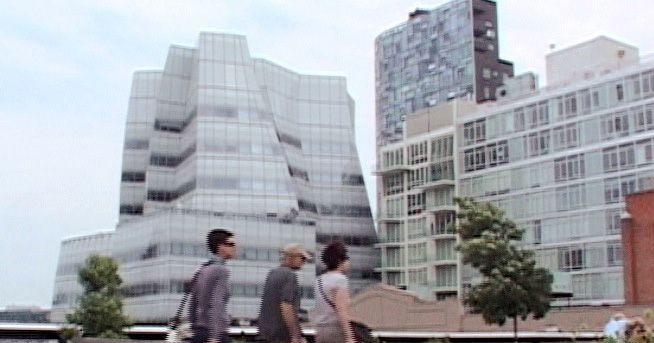 70-Foot Jeff Koons Train Replica May Hang Above the High Line