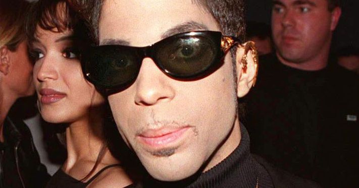 Prince’s 1995 Versace Album to Be Reissued