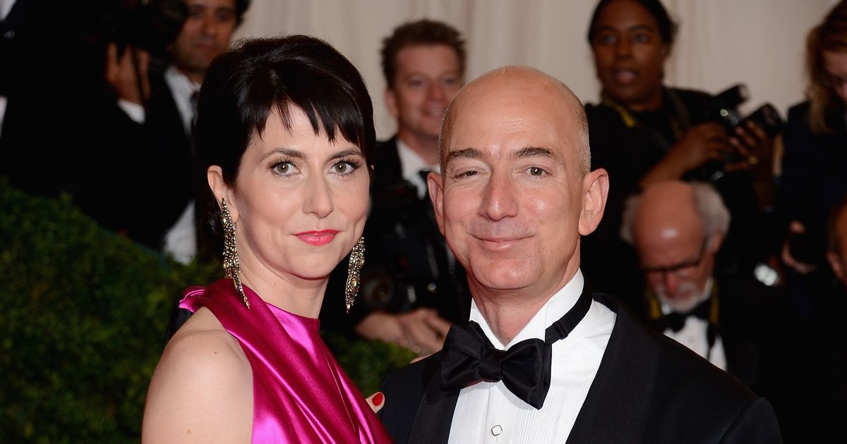 Amazon Promises to Become a Cool Fashion Shopping Site, Really