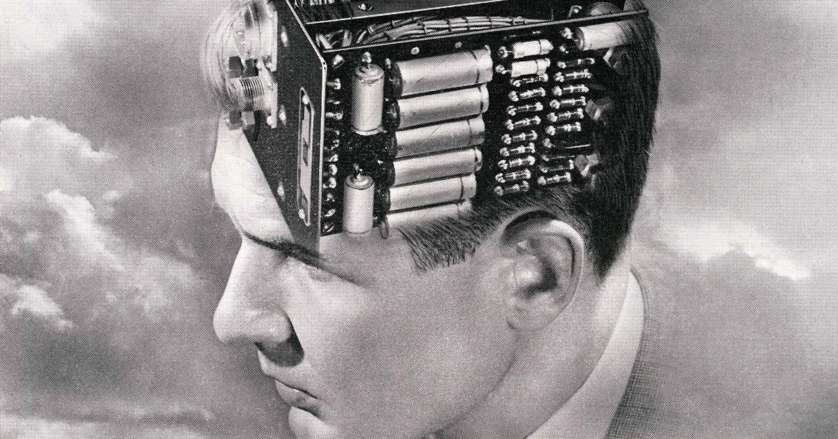 What Does the Internet Do to Our Memories?