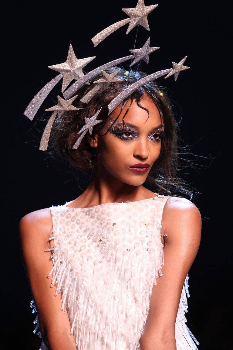 Great Moments in Fascinators on the Runway