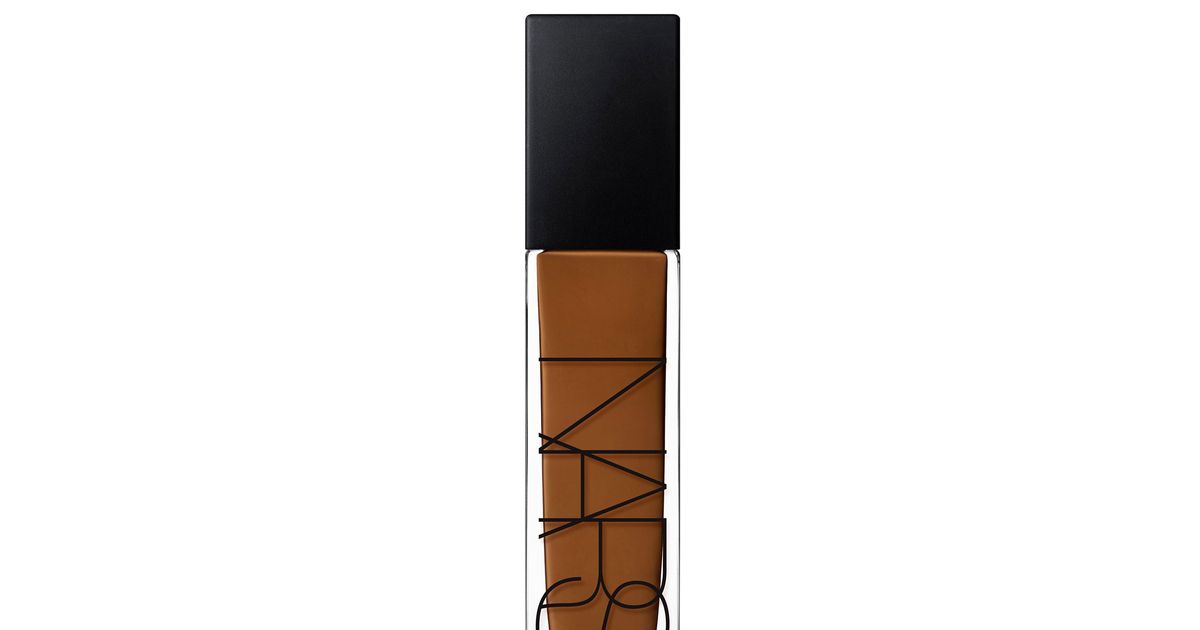 NARS Natural Radiant Longwear Foundation, Reviewed