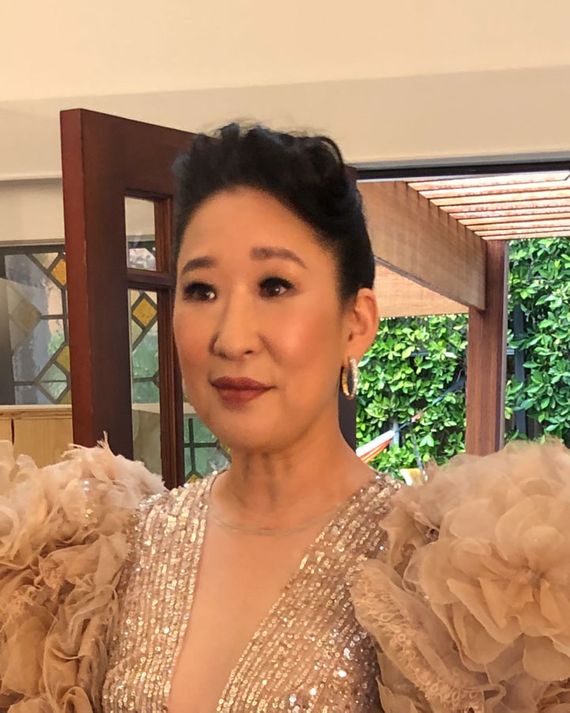 The 10 Makeup Products Sandra Oh Wore to the 2020 Oscars