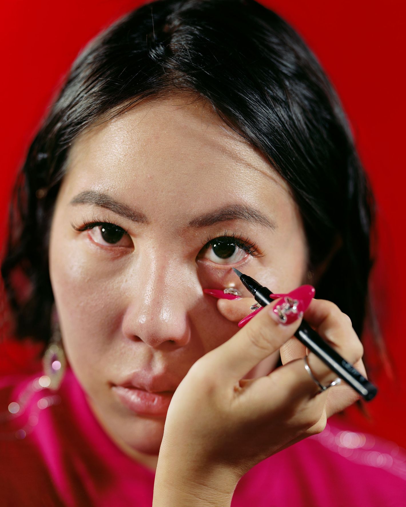 The ‘Mirror Face’ of 17 New York Women