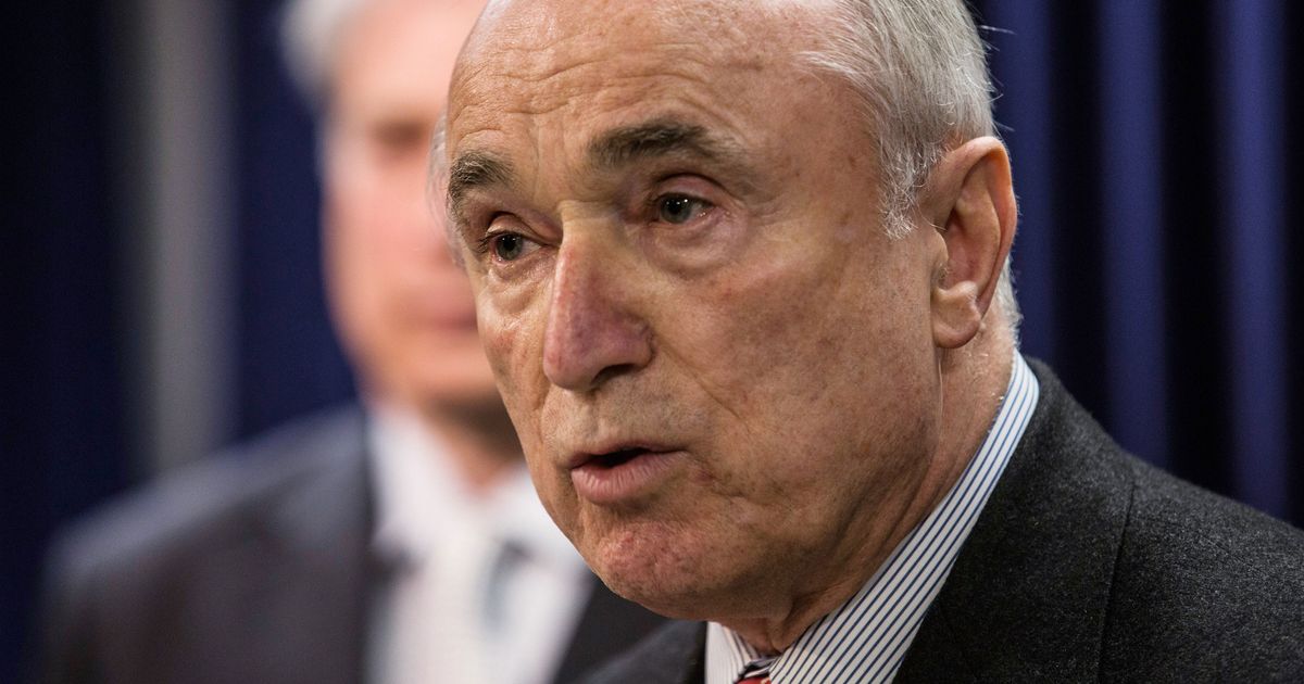 This Tweet From Bill Bratton Marked a Historic Shift in NYPD Anti-Drug ...