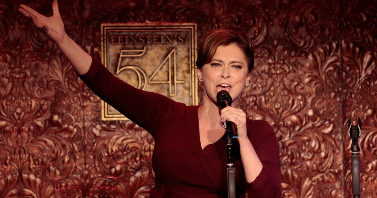Rachel Bloom Brings Down the House With This Live Crazy Ex-Girlfriend ...