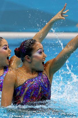 All the Sparkle and Campy Glamour of Synchronized Swimming Costumes at ...