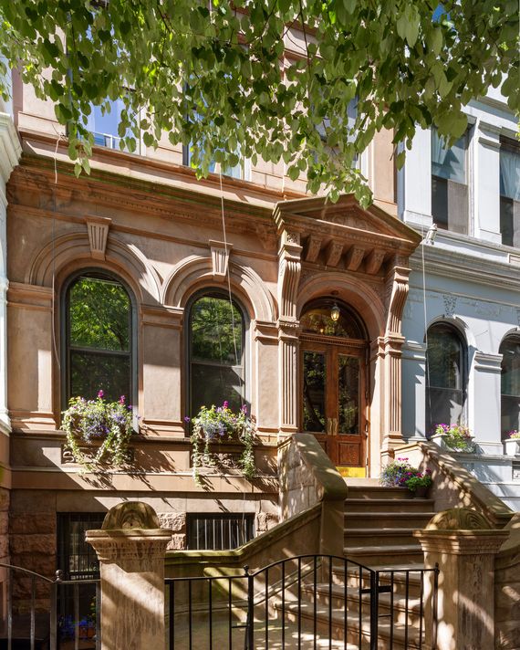 Truly Terrific: A Writing Family’s West Side Townhouse