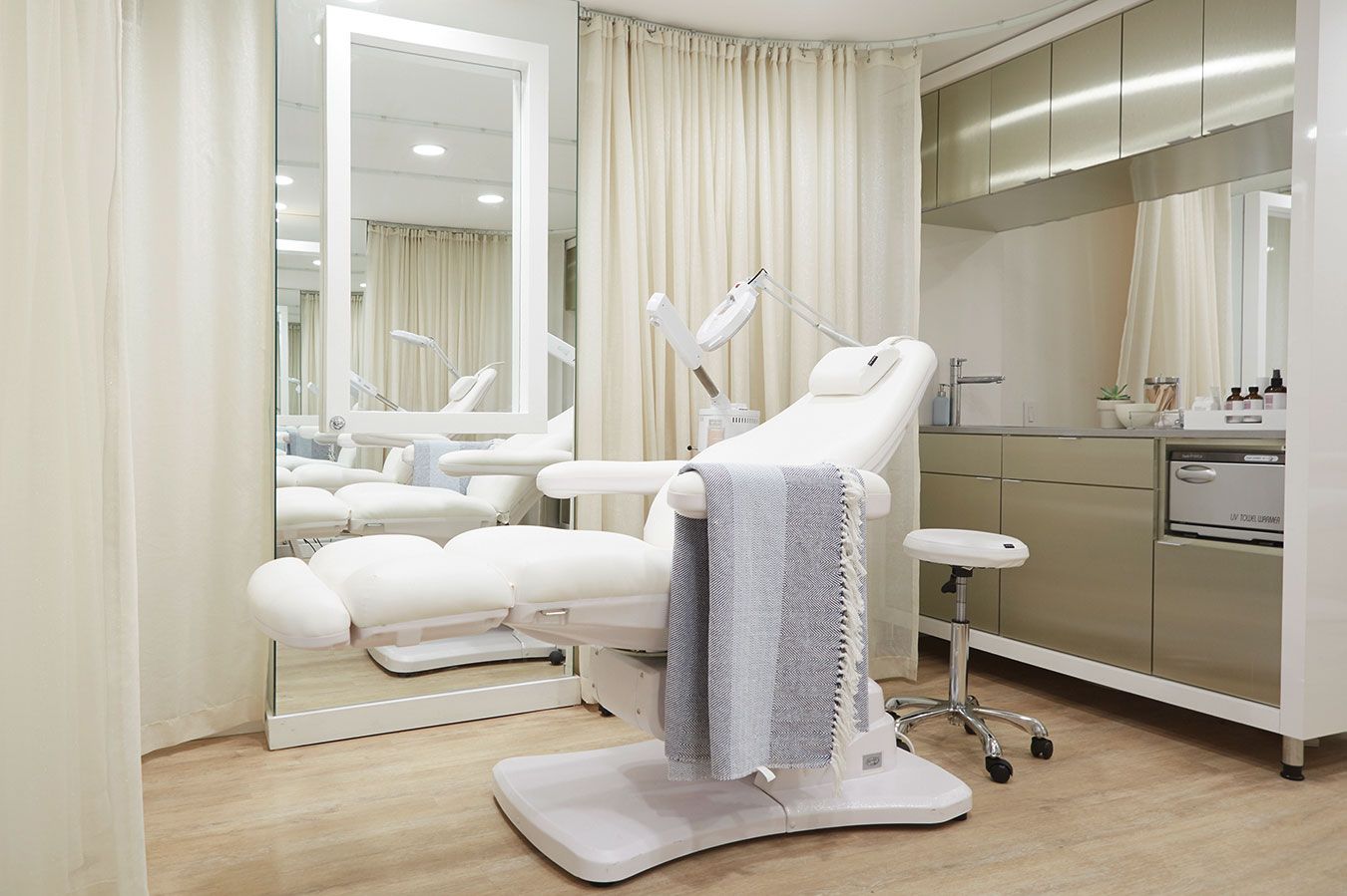 Best Bets: A ’70s-Western-Inspired Store, Portable Grills, and Two ...