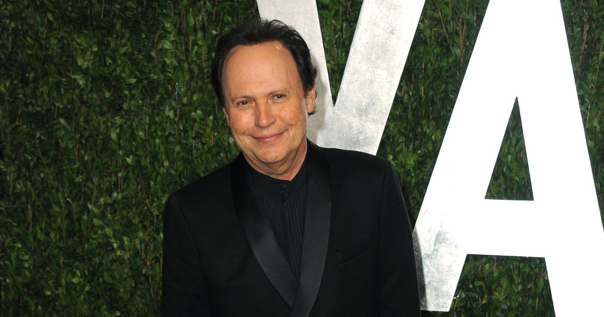 Billy Crystal Is Still Adjusting to Awards Shows in the Age of Twitter