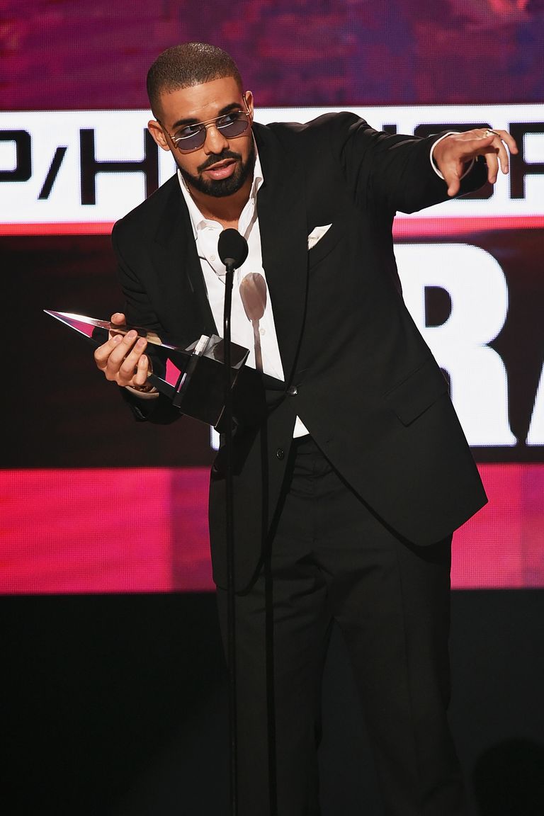 46 Photos of Drake’s Best Style