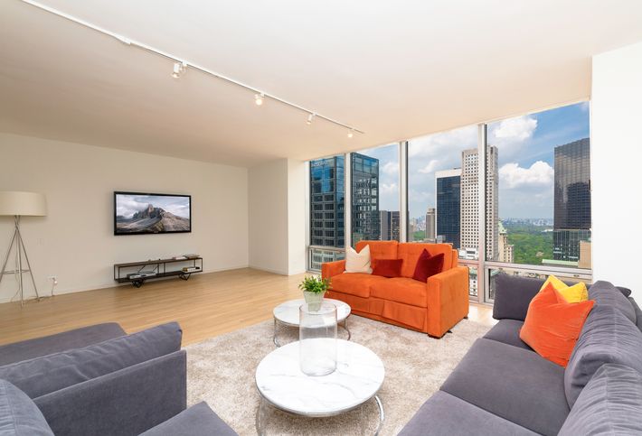 Who in Olympic Tower Is Trying to Sell 5 Apartments?