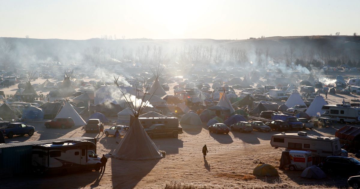Standing Rock Protesters Vow to Remain, Despite Vacate Order