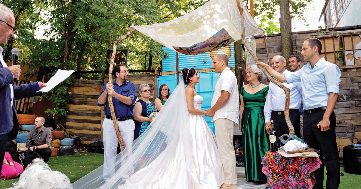 A Circus-Inspired Wedding in Brooklyn