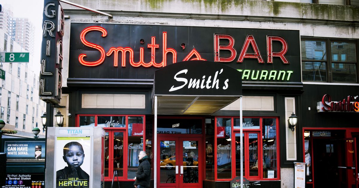 Classic Dive Smith’s Bar Returning to Hell’s Kichen, Largely Unchanged
