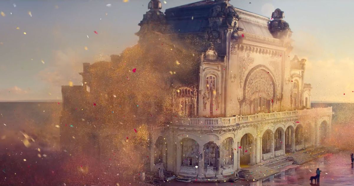 Sony Filled an Old Casino With 4,000 Balloons for an Ad