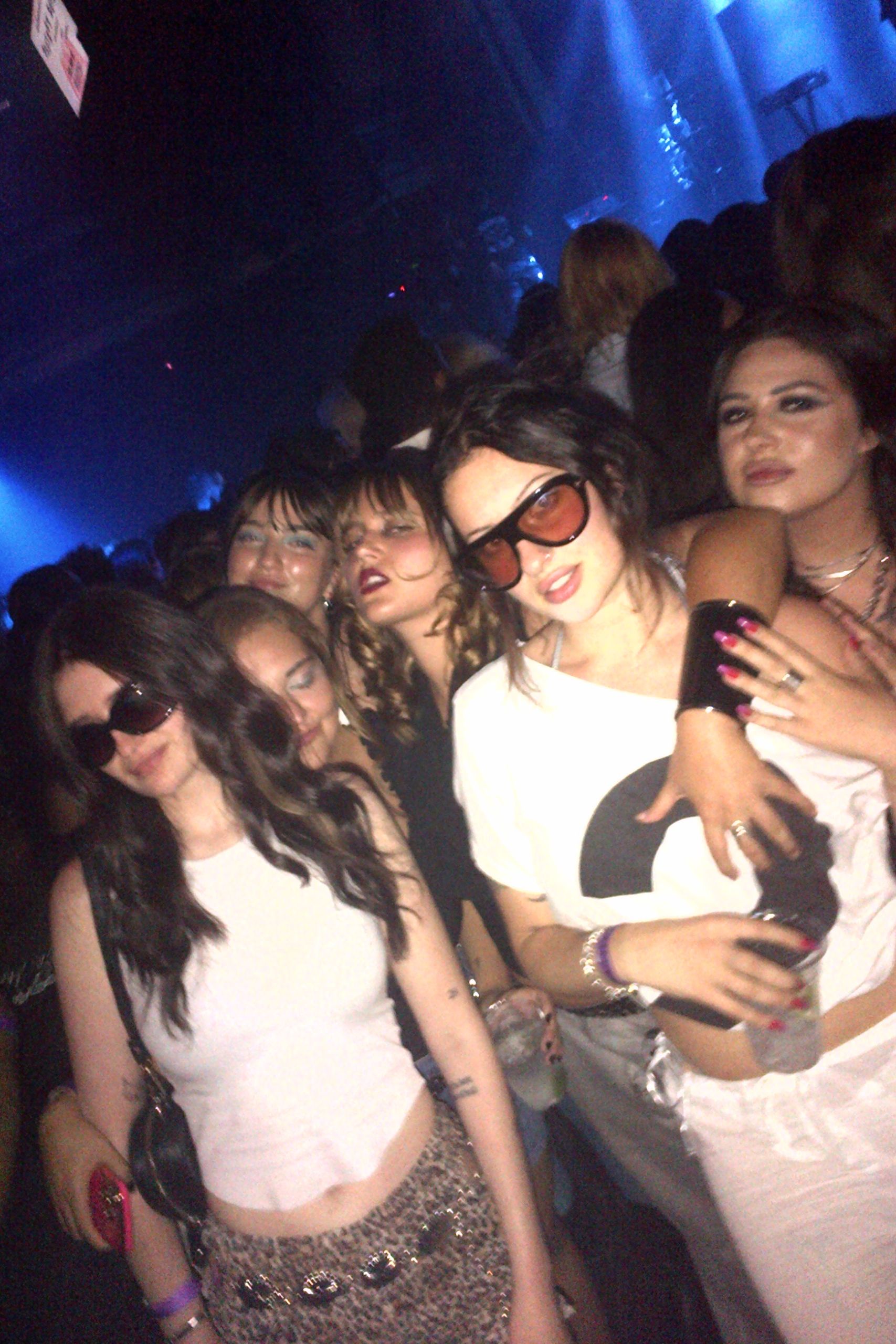 Cosplaying Indie Sleaze at the Dare Concert