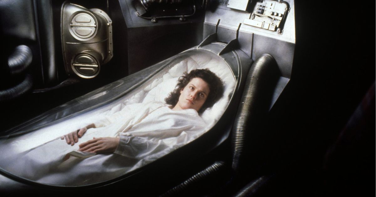 New Jersey High School Stages Alien Play Based on Movie