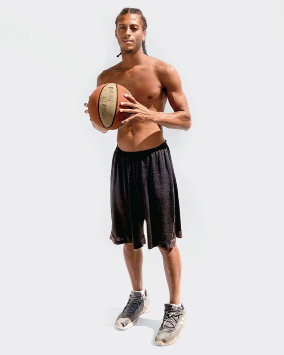 Photos: A Pickup Game at West 4th Street Basketball Courts