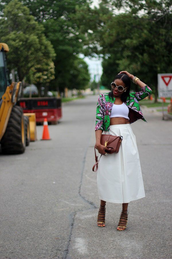 14 Ways to Wear a Bra As a Shirt