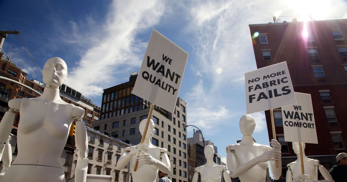 A Nude Mannequin Protest Is Happening at NYFW