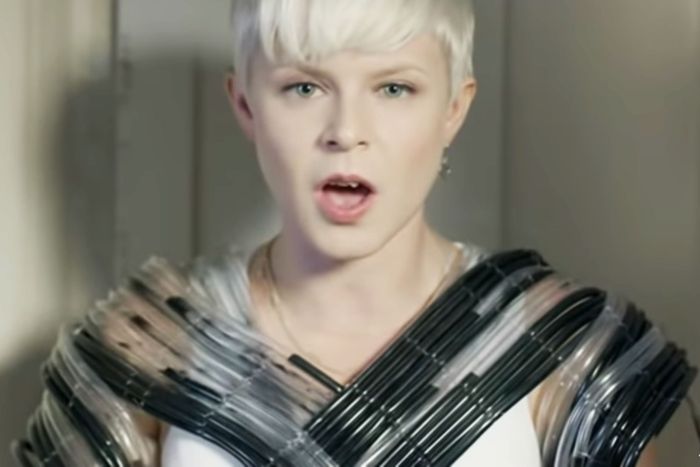 10 of Robyn’s Best Looks Ever