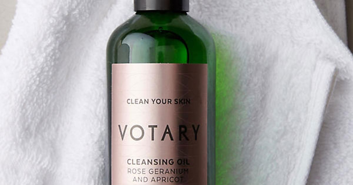 Natural Skin-Care Line Votary Cleansing Oil Review