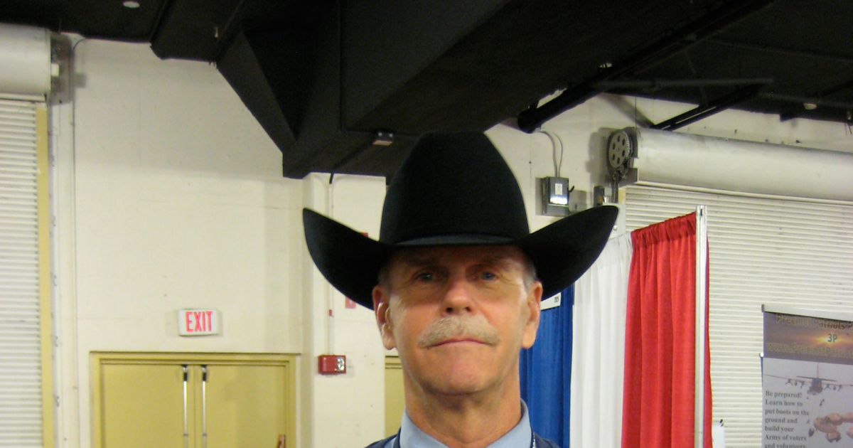 Cowboy Cop Makes the Conservative Case for Marijuana Legalization at CPAC