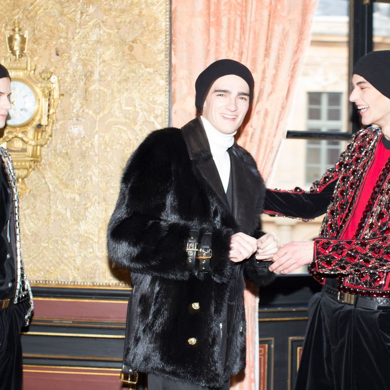 Scenes From Paris Men’s: Glittery Faces and Stapled Lips