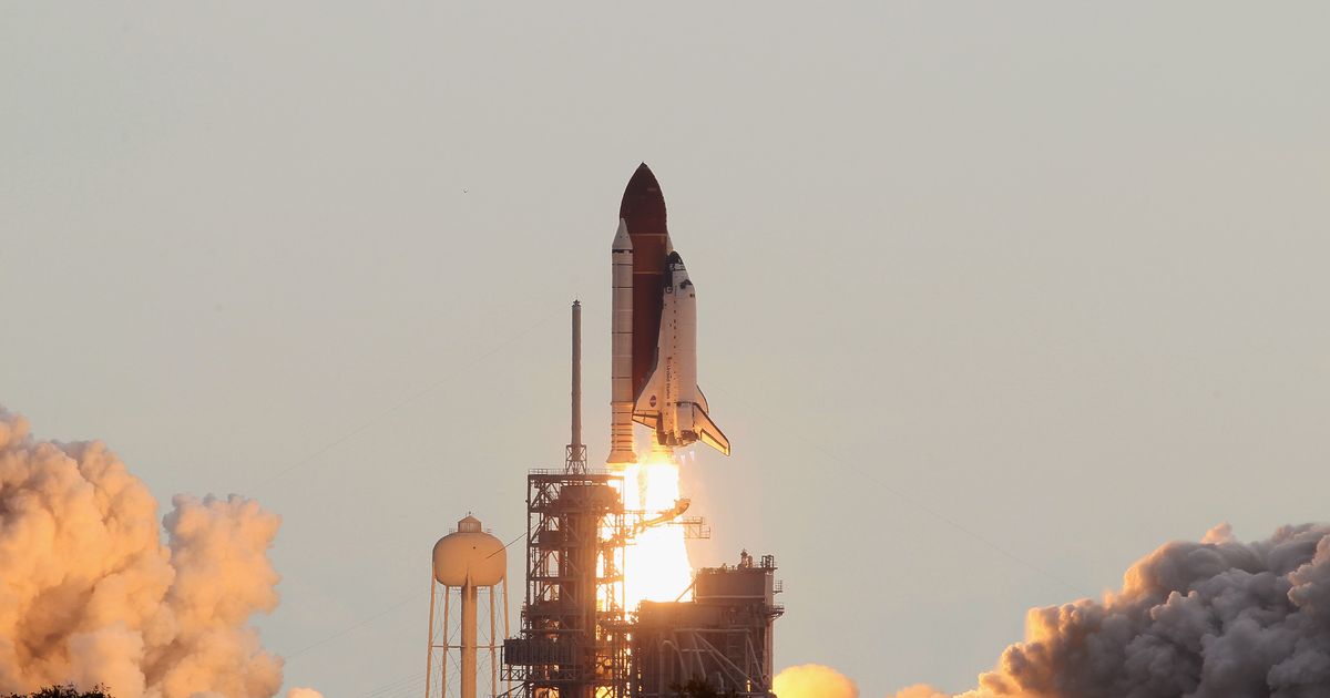 Tens of Thousands Gather for Space Shuttle Endeavor Launch