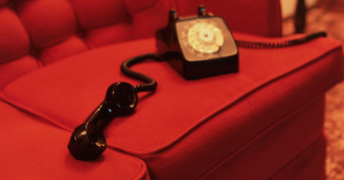 Psychologists Explain Your Phone Anxiety