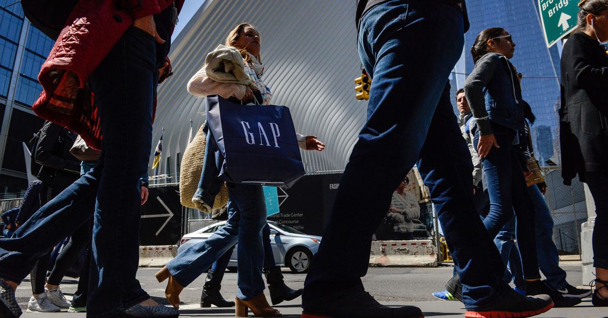Americans Feel Better About Economy Than Any Time Since 2001