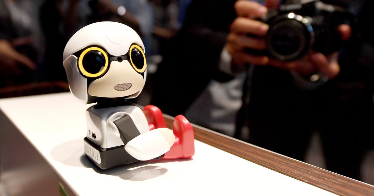 Toyota Unveils Kirobo Mini Baby Robot