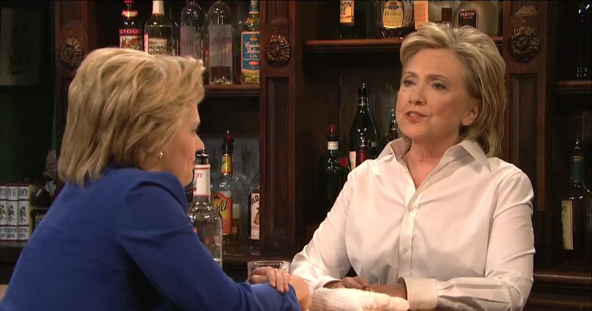 Hillary Clinton Serves Her Doppelgänger Drinks and Advice on SNL