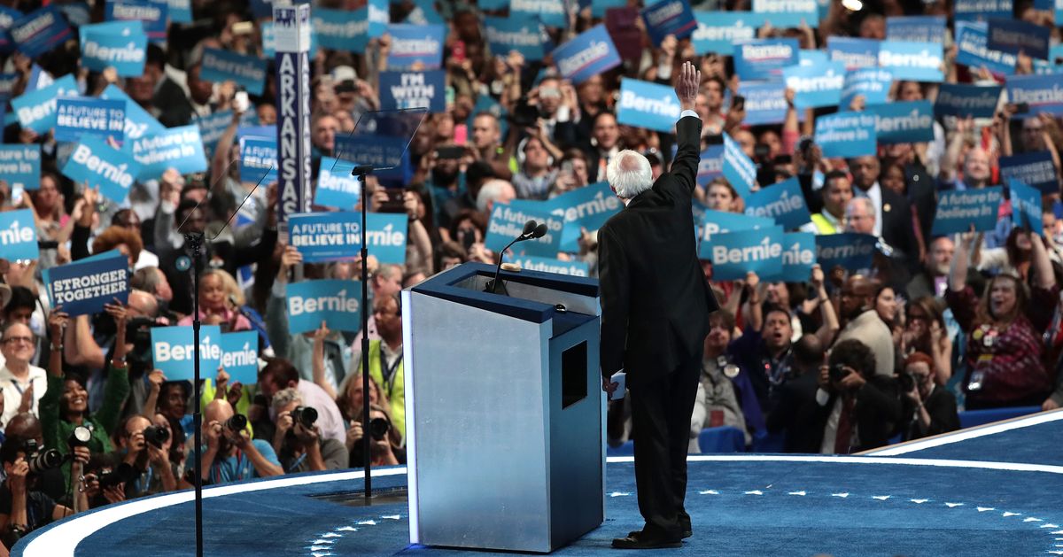 Star Power, Fatigue, and Bernie’s Greatest Hits Bring Fragile Unity to ...