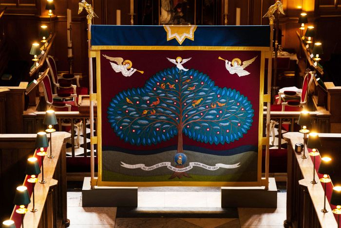 King Charles III Coronation Chair, Anointing Screen: Photos