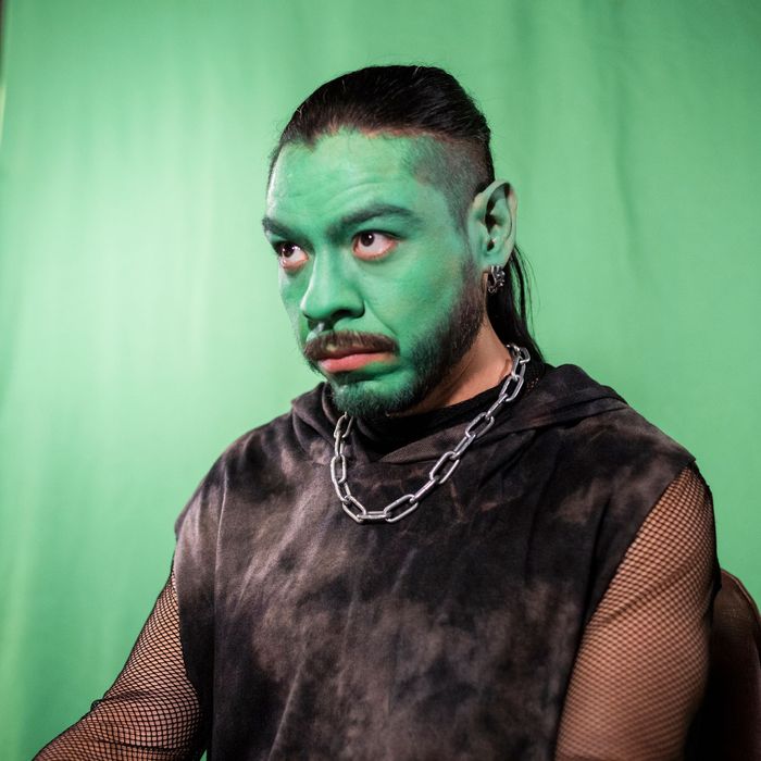 Los Espookys Recap, Season 2 Episode 5: The Virus (El Virus)