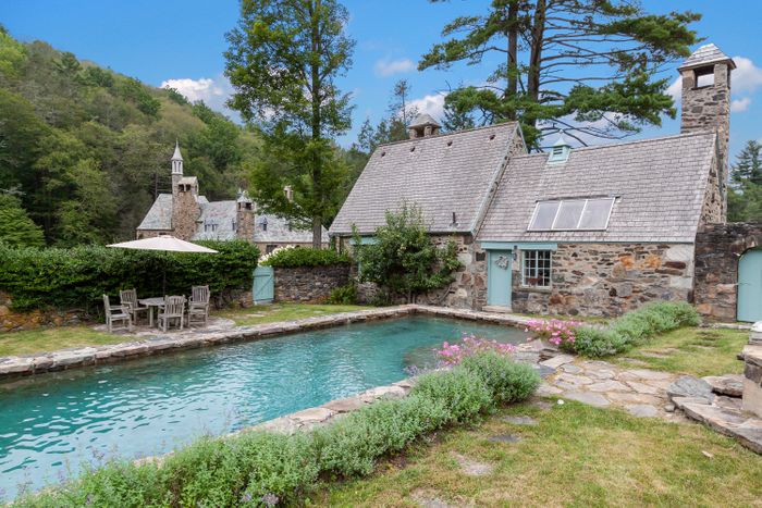 Cornwall Castle in Connecticut Hits the Market for $6.5M