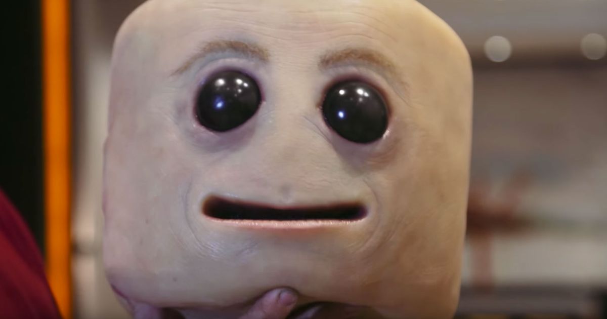 Human Lego Minifigure Is Terrifying
